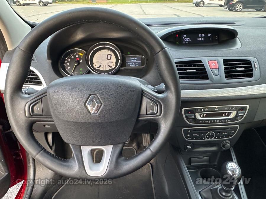 Red Renault Megane 2012 in Tallinn, with an engine capacity of 1.60 L and mileage of 192 thousand km for 4400 €, photo 9 on AUTOMOTO.COM.LV