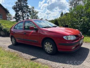 Red Renault Megane 1997 in Madona, with an engine capacity of 1.60 L and mileage of 271 thousand km for 800 €, photo 2 on AUTOMOTO.COM.LV