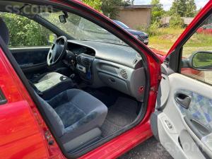 Red Renault Megane 1997 in Madona, with an engine capacity of 1.60 L and mileage of 271 thousand km for 800 €, photo 6 on AUTOMOTO.COM.LV