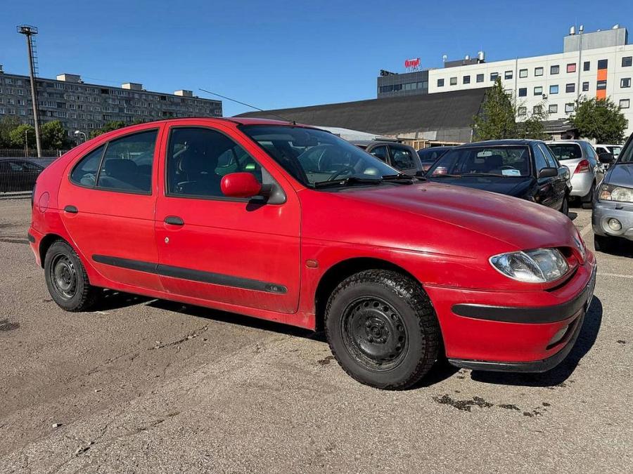 Sarkans Renault Megane 1997 Tallina, ar dzinēja tilpumu 1.60 L un nobraukumu 204 tūkst. km par 399 €, foto 9 vietnē AUTOMOTO.COM.LV