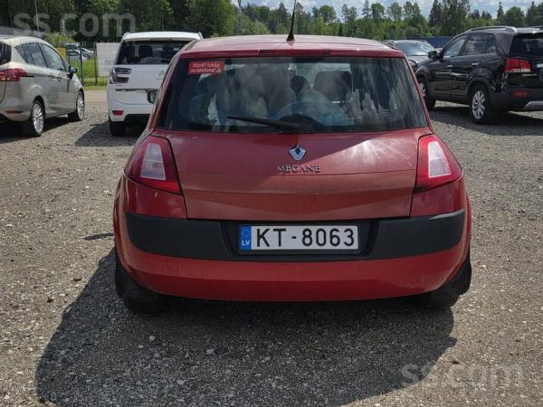 Sarkans Renault Megane 2003 Cēsis, ar dzinēja tilpumu 1.40 L un nobraukumu 134 tūkst. km par 1200 €, foto 6 vietnē AUTOMOTO.COM.LV