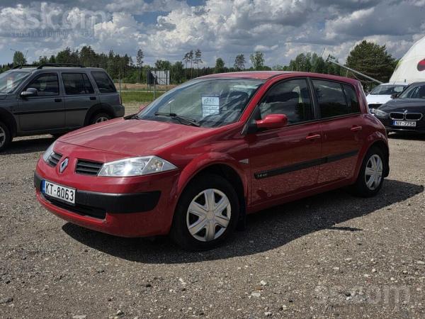 Красный Рено Меган 2003 в Цесис, объемом двигателя 1.40 л и пробегом 134 тыс. км за 1150 €, фото 2 на AUTOMOTO.COM.LV