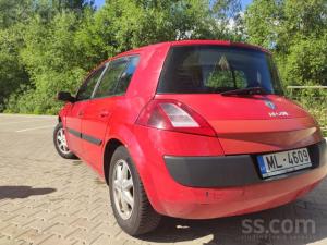 Red Renault Megane 2003 in Riga, with an engine capacity of 1.60 L and mileage of 419 thousand km for 350 €, photo 8 on AUTOMOTO.COM.LV