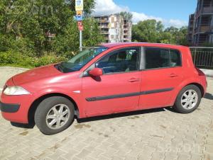 Red Renault Megane 2003 in Riga, with an engine capacity of 1.60 L and mileage of 419 thousand km for 350 €, photo 10 on AUTOMOTO.COM.LV