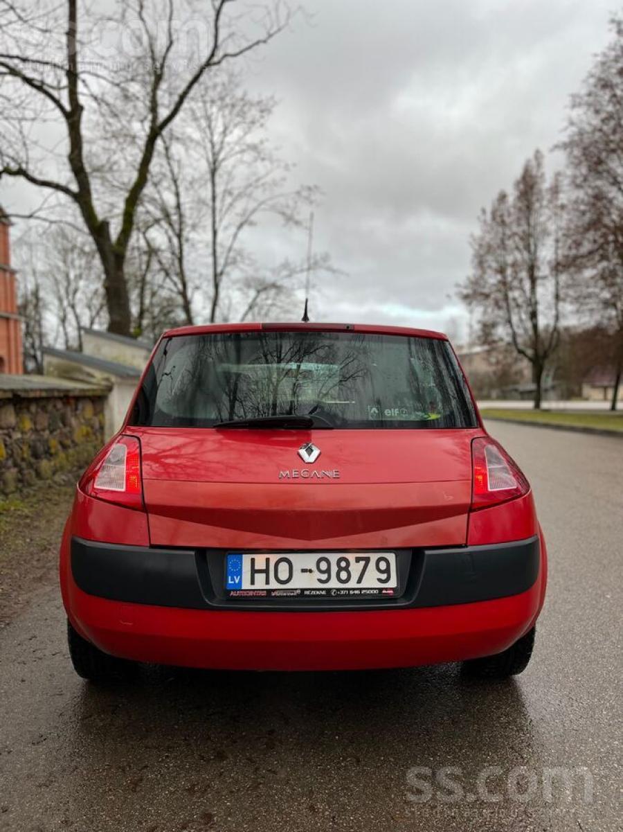 Red Renault Megane 2005 in Riga, with an engine capacity of 1.40 L and mileage of 283 thousand km for 1100 €, photo 6 on AUTOMOTO.COM.LV