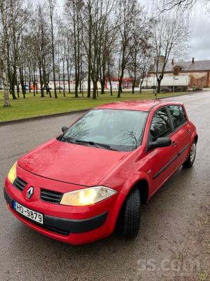 Sarkans Renault Megane 2005 Rīga, ar dzinēja tilpumu 1.40 L un nobraukumu 283 tūkst. km par 850 €, foto 3 vietnē AUTOMOTO.COM.LV