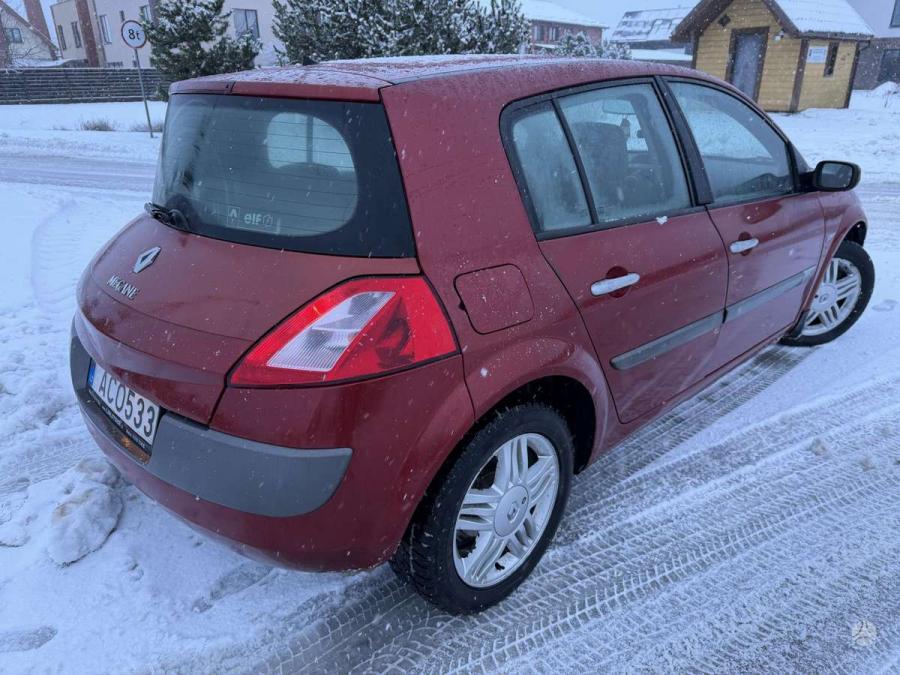 Sarkans Renault Megane 2005 Klaipėda, ar dzinēja tilpumu 1.60 L un nobraukumu 138 tūkst. km par 2400 €, foto 5 vietnē AUTOMOTO.COM.LV
