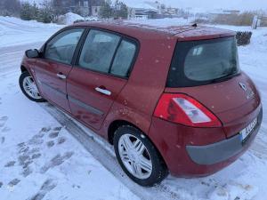 Sarkans Renault Megane 2005 Klaipėda, ar dzinēja tilpumu 1.60 L un nobraukumu 138 tūkst. km par 2400 €, foto 9 vietnē AUTOMOTO.COM.LV
