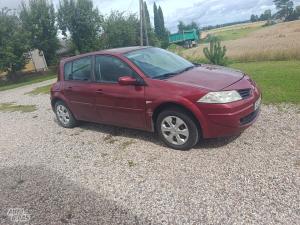 Красный Рено Меган 2007 в Каунас, объемом двигателя 1.50 л и пробегом 342 тыс. км за 800 €, фото  на AUTOMOTO.COM.LV