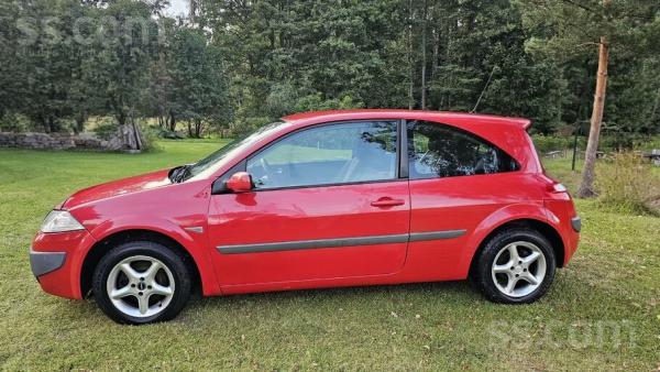 Sarkans Renault Megane 2007 Talsi, ar dzinēja tilpumu 1.60 L un nobraukumu 227 tūkst. km par 1000 €, foto 4 vietnē AUTOMOTO.COM.LV