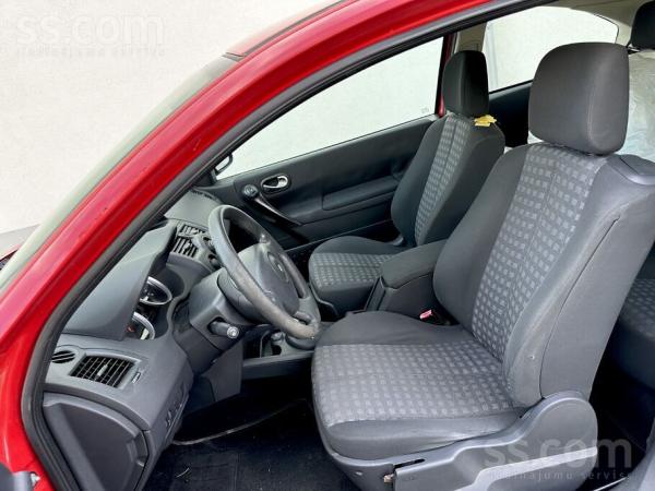 Sarkans Renault Megane 2007 Rīga, ar dzinēja tilpumu 1.60 L un nobraukumu 220 tūkst. km par 1799 €, foto 10 vietnē AUTOMOTO.COM.LV