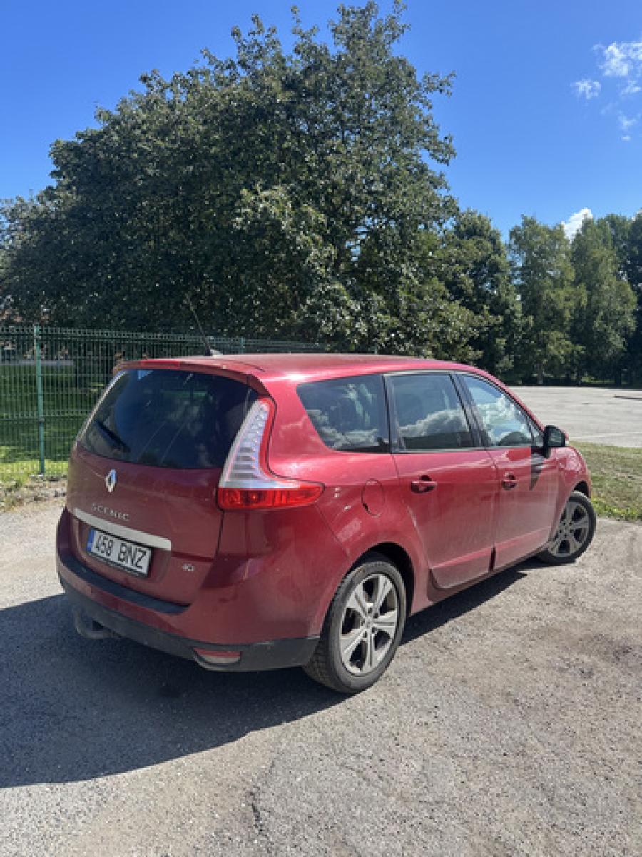 Sarkans Renault Megane 2010 Tallina, ar dzinēja tilpumu 1.90 L un nobraukumu 395 tūkst. km par 2200 €, foto 4 vietnē AUTOMOTO.COM.LV