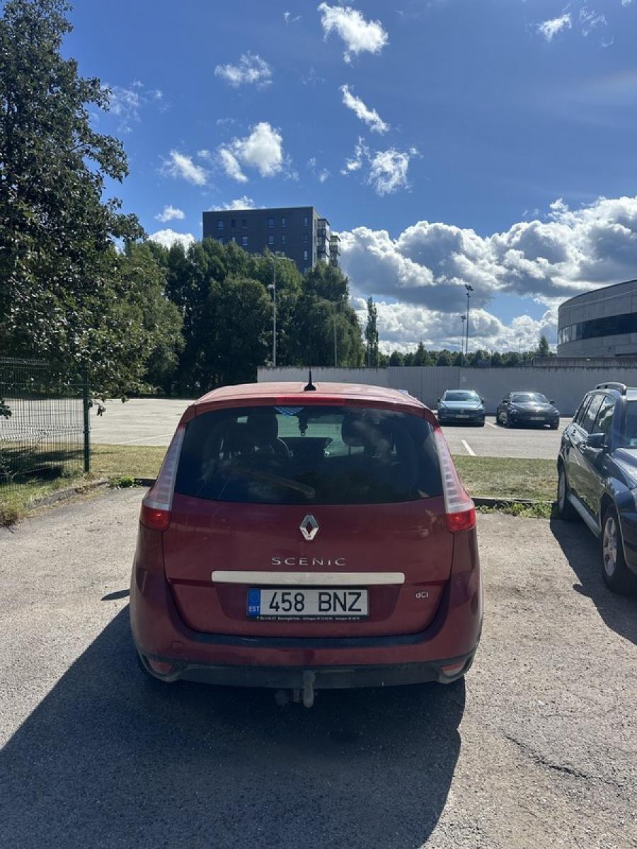 Sarkans Renault Megane 2010 Tallina, ar dzinēja tilpumu 1.90 L un nobraukumu 395 tūkst. km par 2200 €, foto 14 vietnē AUTOMOTO.COM.LV
