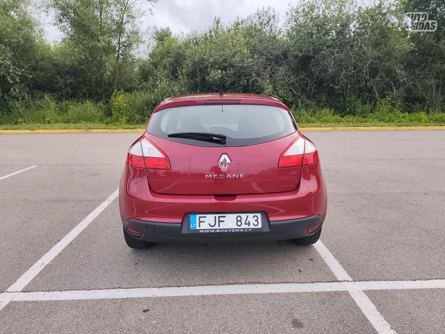 Sarkans Renault Megane 2011 Klaipėda, ar dzinēja tilpumu 1.60 L un nobraukumu 88 tūkst. km par 4050 €, foto 6 vietnē AUTOMOTO.COM.LV