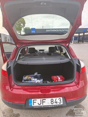 Sarkans Renault Megane 2011 Klaipėda, ar dzinēja tilpumu 1.60 L un nobraukumu 88 tūkst. km par 4050 €, foto 10 vietnē AUTOMOTO.COM.LV