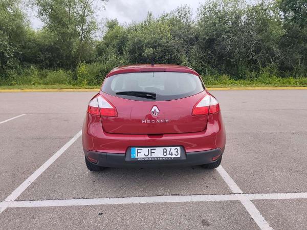 Sarkans Renault Megane 2011 Klaipėda, ar dzinēja tilpumu 1.60 L un nobraukumu 88 tūkst. km par 4050 €, foto 5 vietnē AUTOMOTO.COM.LV