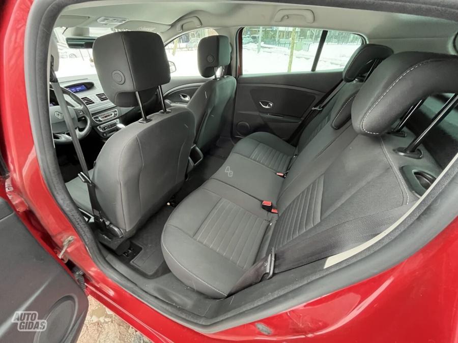 Red Renault Megane 2015 in Vilnius, with an engine capacity of 1.50 L and mileage of 170 thousand km for 4600 €, photo 8 on AUTOMOTO.COM.LV