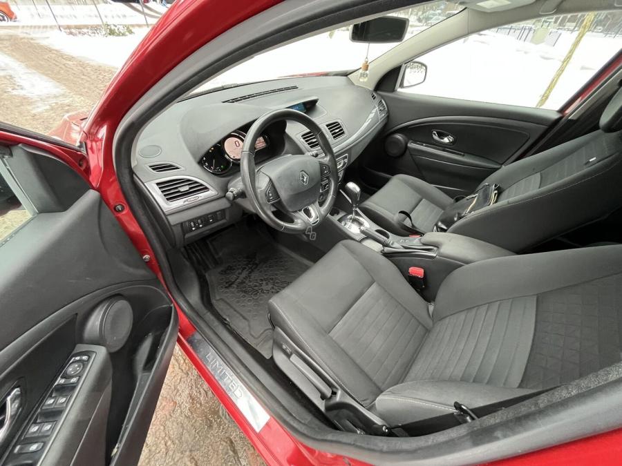 Red Renault Megane 2015 in Vilnius, with an engine capacity of 1.50 L and mileage of 170 thousand km for 4600 €, photo 9 on AUTOMOTO.COM.LV