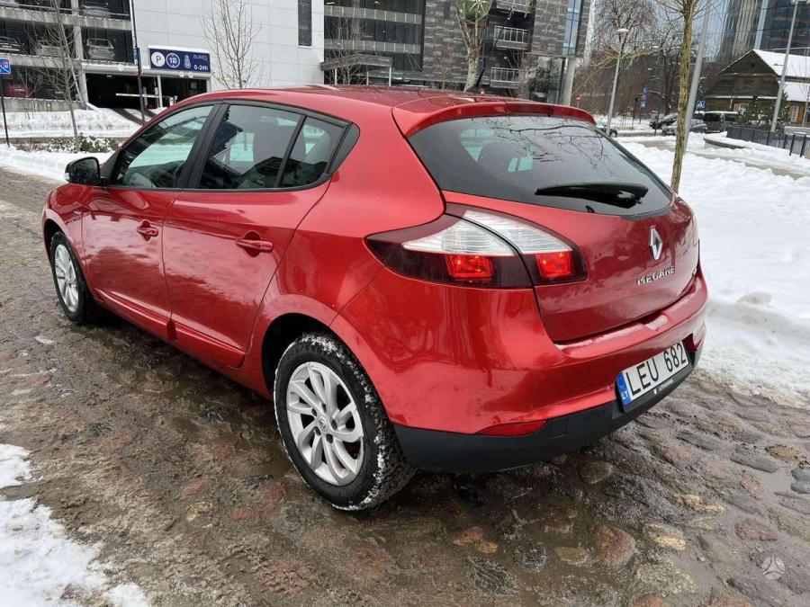 Red Renault Megane 2015 in Vilnius, with an engine capacity of 1.46 L and mileage of 170 thousand km for 4500 €, photo 5 on AUTOMOTO.COM.LV