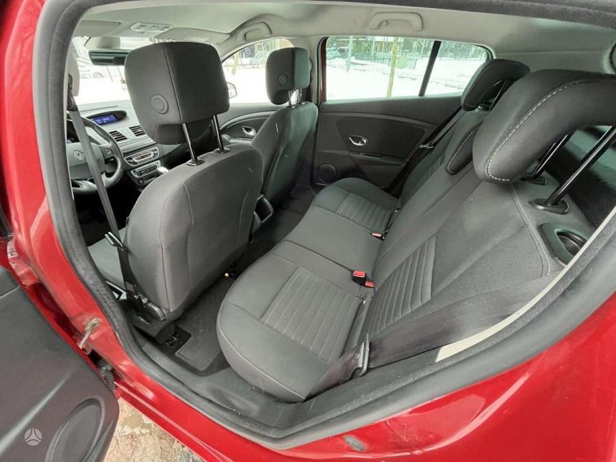 Red Renault Megane 2015 in Vilnius, with an engine capacity of 1.46 L and mileage of 170 thousand km for 4500 €, photo 11 on AUTOMOTO.COM.LV