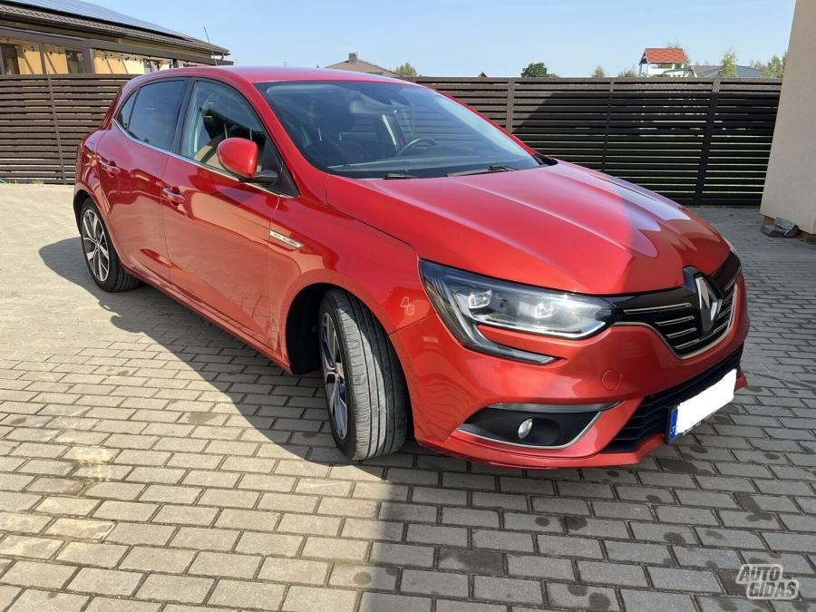 Red Renault Megane 2016 in Kaunas, with an engine capacity of 1.50 L and mileage of 130 thousand km for 7600 €, photo 1 on AUTOMOTO.COM.LV