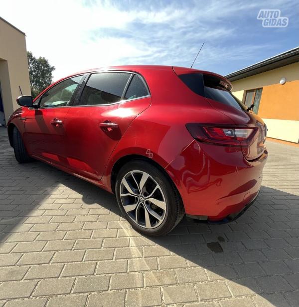 Red Renault Megane 2016 in Kaunas, with an engine capacity of 1.50 L and mileage of 130 thousand km for 7600 €, photo 2 on AUTOMOTO.COM.LV