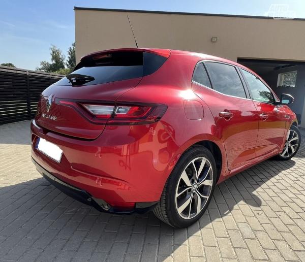 Red Renault Megane 2016 in Kaunas, with an engine capacity of 1.50 L and mileage of 130 thousand km for 7600 €, photo 4 on AUTOMOTO.COM.LV