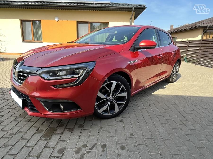 Red Renault Megane 2016 in Kaunas, with an engine capacity of 1.50 L and mileage of 130 thousand km for 7600 €, photo 6 on AUTOMOTO.COM.LV