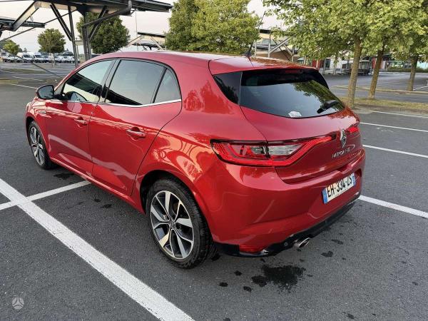 Sarkans Renault Megane 2016 Tauragė, ar dzinēja tilpumu 1.60 L un nobraukumu 136 tūkst. km par 8700 €, foto 7 vietnē AUTOMOTO.COM.LV