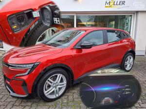 Red Renault Megane 2022 in Kaunas, with an engine capacity of 0.00 L and mileage of 38 thousand km for 27545 €, photo  on AUTOMOTO.COM.LV
