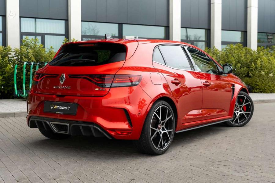 Sarkans Renault Megane 2022 Viļņa, ar dzinēja tilpumu 1.80 L un nobraukumu 30 tūkst. km par 34999 €, foto 11 vietnē AUTOMOTO.COM.LV