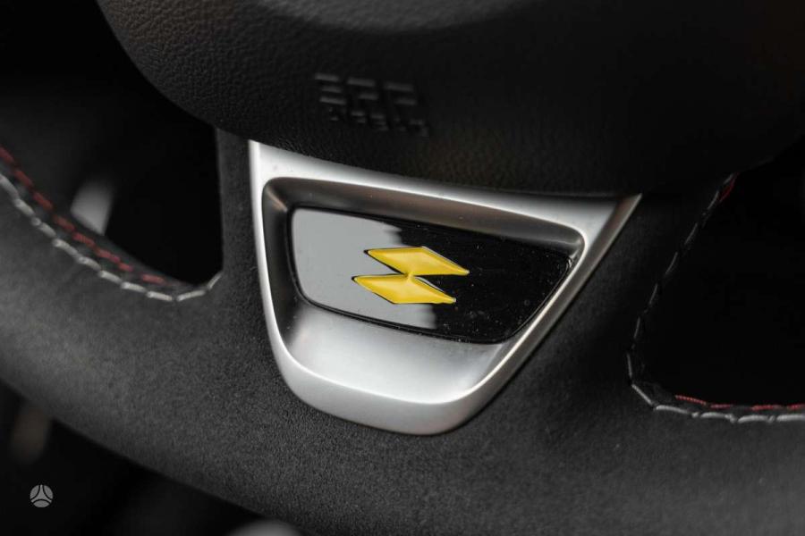 Sarkans Renault Megane 2022 Viļņa, ar dzinēja tilpumu 1.80 L un nobraukumu 30 tūkst. km par 34999 €, foto 35 vietnē AUTOMOTO.COM.LV