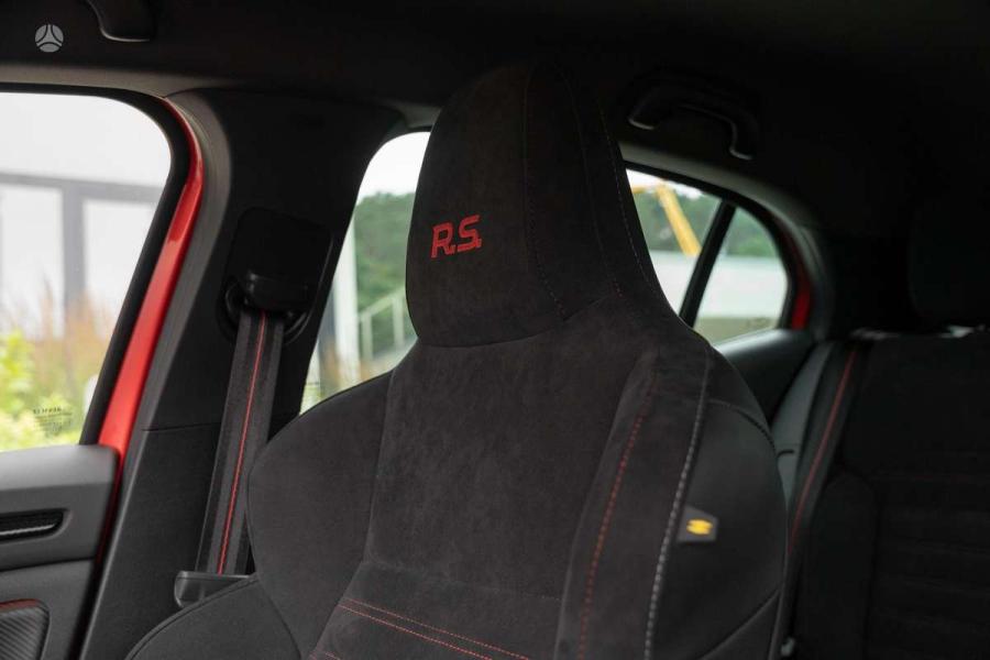 Sarkans Renault Megane 2022 Viļņa, ar dzinēja tilpumu 1.80 L un nobraukumu 30 tūkst. km par 34999 €, foto 39 vietnē AUTOMOTO.COM.LV