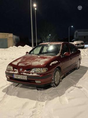 Sarkans Renault Megane 1997 Kauņa, ar dzinēja tilpumu 1.60 L un nobraukumu 123 tūkst. km par 1300 €, foto 2 vietnē AUTOMOTO.COM.LV