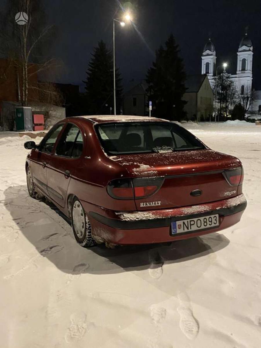 Sarkans Renault Megane 1997 Kauņa, ar dzinēja tilpumu 1.60 L un nobraukumu 123 tūkst. km par 1300 €, foto 4 vietnē AUTOMOTO.COM.LV