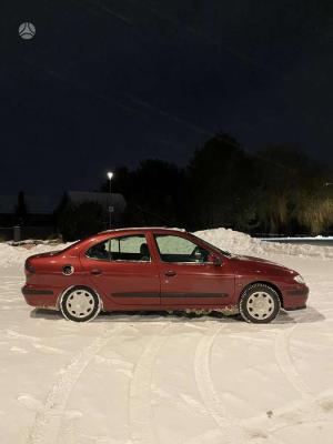 Sarkans Renault Megane 1997 Kauņa, ar dzinēja tilpumu 1.60 L un nobraukumu 123 tūkst. km par 1300 €, foto 7 vietnē AUTOMOTO.COM.LV