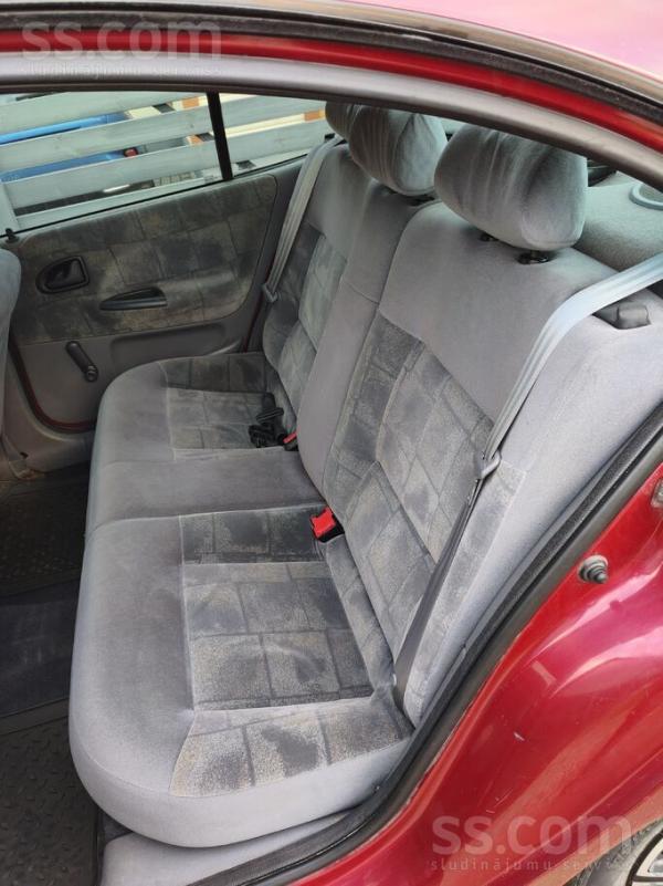 Red Renault Megane 2000 in Riga, with an engine capacity of 1.60 L and mileage of 187 thousand km for 600 €, photo 10 on AUTOMOTO.COM.LV