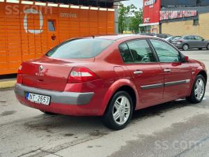 Sarkans Renault Megane 2005 Rīga, ar dzinēja tilpumu 2.00 L un nobraukumu 201 tūkst. km par 1550 €, foto 3 vietnē AUTOMOTO.COM.LV