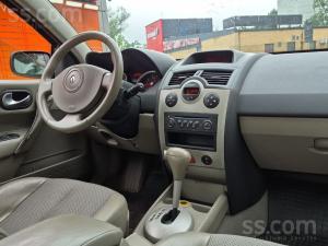 Sarkans Renault Megane 2005 Rīga, ar dzinēja tilpumu 2.00 L un nobraukumu 201 tūkst. km par 1550 €, foto 4 vietnē AUTOMOTO.COM.LV
