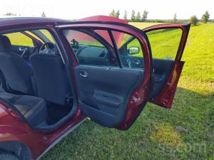 Red Renault Megane 2005 in Bauska, with an engine capacity of 1.60 L and mileage of 182 thousand km for 900 €, photo 6 on AUTOMOTO.COM.LV