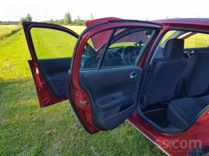 Red Renault Megane 2005 in Bauska, with an engine capacity of 1.60 L and mileage of 182 thousand km for 900 €, photo 7 on AUTOMOTO.COM.LV