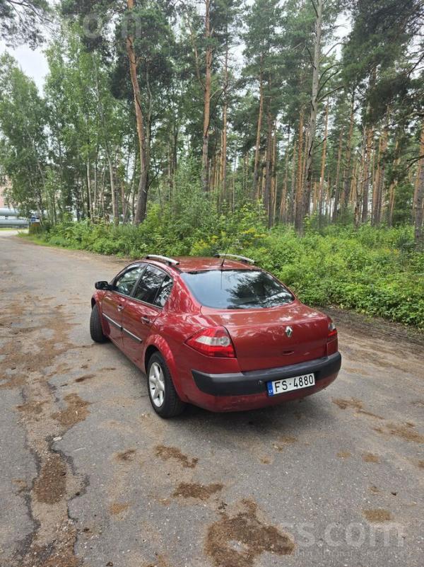 Red Renault Megane 2006 in Riga, with an engine capacity of 1.60 L and mileage of 164 thousand km for 1100 €, photo 3 on AUTOMOTO.COM.LV