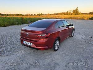 Sarkans Renault Megane 2019 Tallina, ar dzinēja tilpumu 1.50 L un nobraukumu 79 tūkst. km par 14500 €, foto 4 vietnē AUTOMOTO.COM.LV