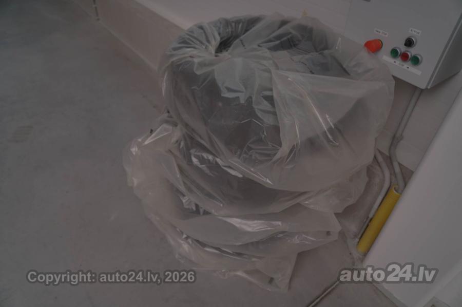 Красный Рено Меган 2021 в Таллин, объемом двигателя 1.50 л и пробегом 130 тыс. км за 99000 €, фото 18 на AUTOMOTO.COM.LV