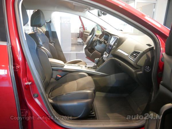 Red Renault Megane 2023 in Tallinn, with an engine capacity of 1.30 L and mileage of 47 thousand km for 16990 €, photo 9 on AUTOMOTO.COM.LV