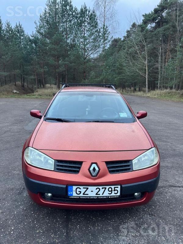 Sarkans Renault Megane 2005 Liepāja, ar dzinēja tilpumu 1.60 L un nobraukumu 0 tūkst. km par 1200 €, foto 2 vietnē AUTOMOTO.COM.LV