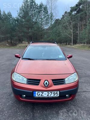 Red Renault Megane 2005 in Liepaja, with an engine capacity of 1.60 L and mileage of 0 thousand km for 1200 €, photo 4 on AUTOMOTO.COM.LV