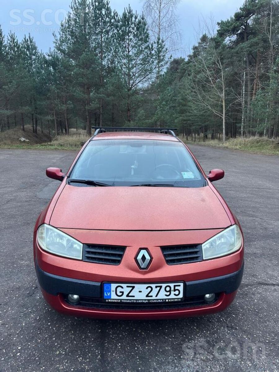 Red Renault Megane 2005 in Liepaja, with an engine capacity of 1.60 L and mileage of 0 thousand km for 1200 €, photo 4 on AUTOMOTO.COM.LV