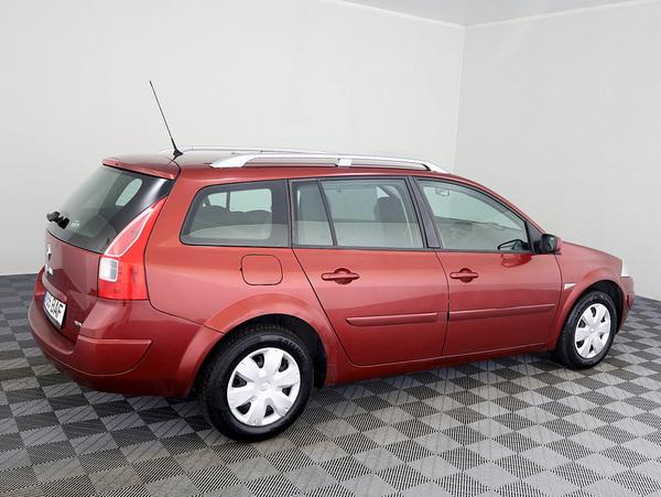 Sarkans Renault Megane 2007 Tallina, ar dzinēja tilpumu 1.60 L un nobraukumu 116 tūkst. km par 1499 €, foto 4 vietnē AUTOMOTO.COM.LV