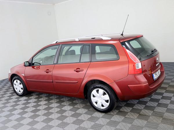 Sarkans Renault Megane 2007 Tallina, ar dzinēja tilpumu 1.60 L un nobraukumu 116 tūkst. km par 1499 €, foto 5 vietnē AUTOMOTO.COM.LV